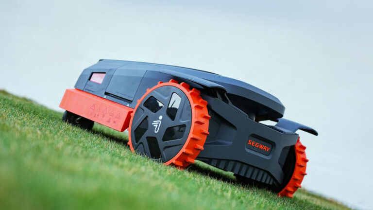 Navimow X3 Series - Segway Navimow Robotic Lawn Mowers | Navimower.com